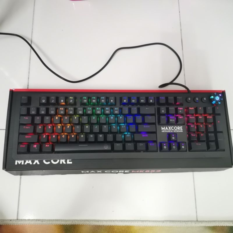 Fantech Max Core MK852 คีย์บอร์ดเล่นเกม RGB ไล่โทนสีฟ้า | Shopee Thailand