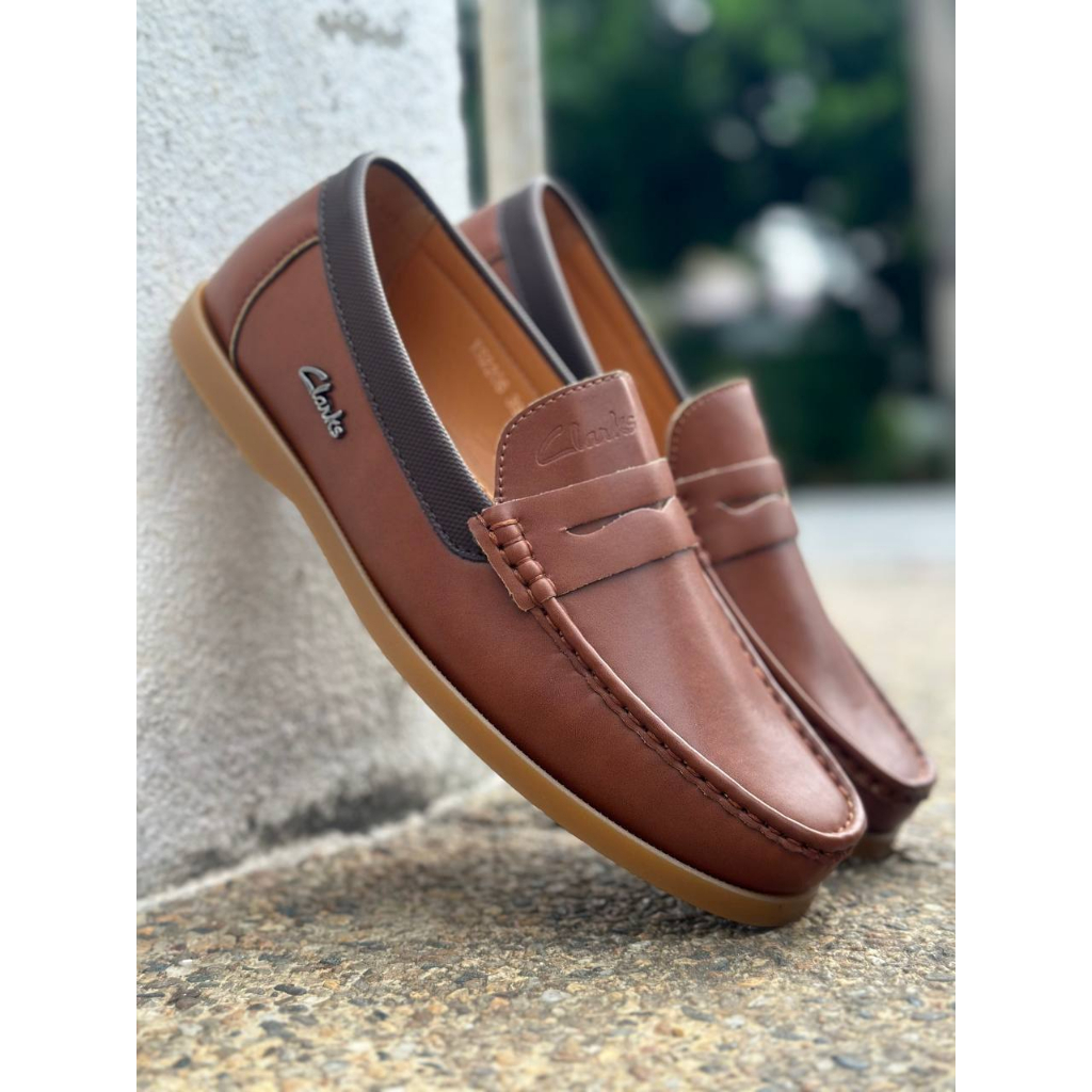 รองเท้าโลฟเฟอร์ CLARKS (เหล็กแท็ก) คอลเลกชันตัวเลือกที่ได้รับความนิยม ...