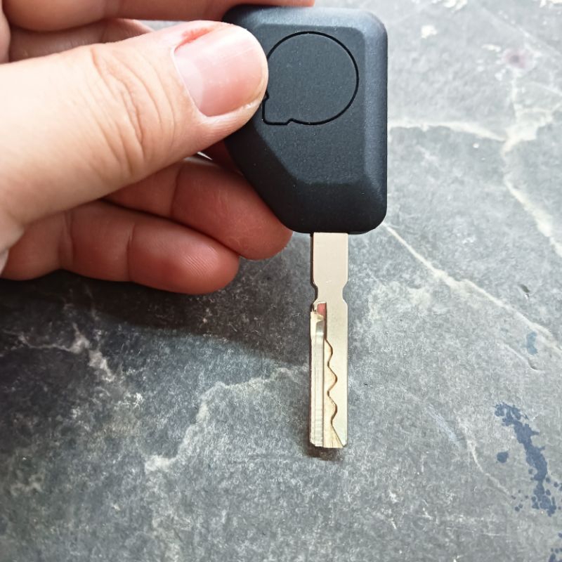 Volvo Truck FM Key Blank (ไม่มีชิปนิโมบิล) ไม่มีโลโก้ | Shopee Thailand