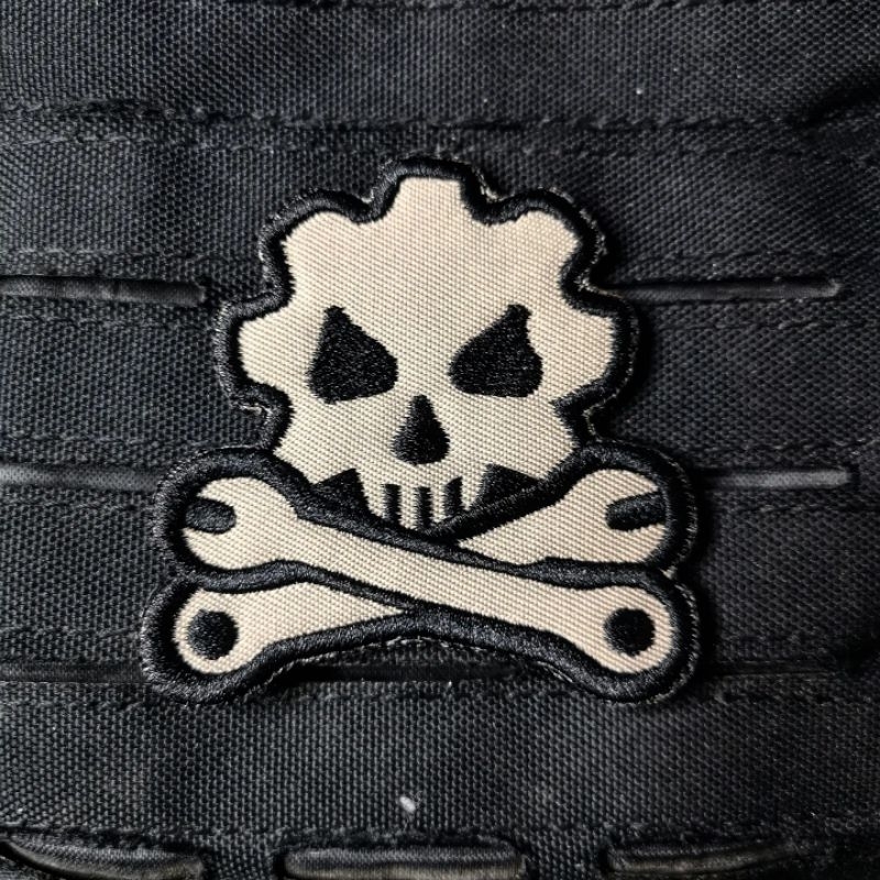 Skull GARAGE VELCRO PATCH- OMBROIDERY คุณภาพสูงสุด ๆ (ประกอบด้วย VELCRO HOOK + BASED ...