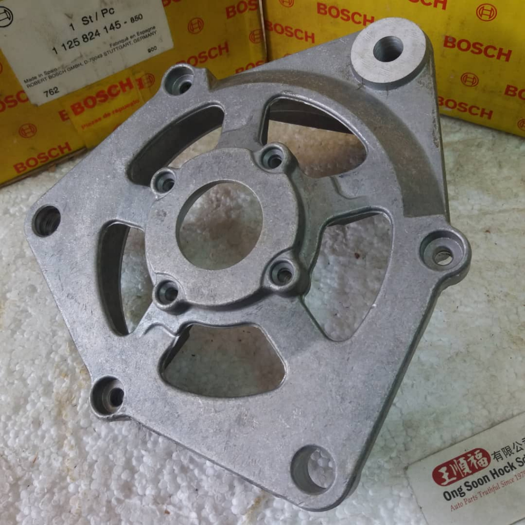 บังโคลนไดร์ฟอัลเทอร์เนเตอร์ สําหรับ Mercedes lorry 911B Bosch 1125 824 ...