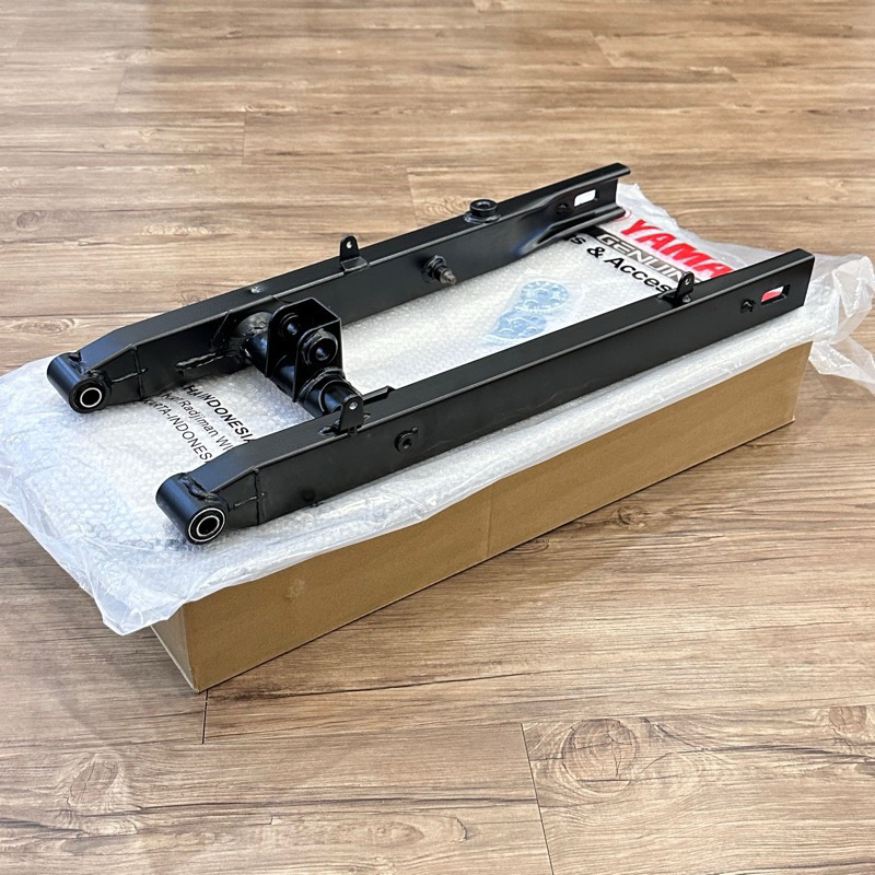 Yamaha LC135 4s 5s Swing Arm + 2INCH มาตรฐานตัด Siap Arm Bush พร้อมตัว ...