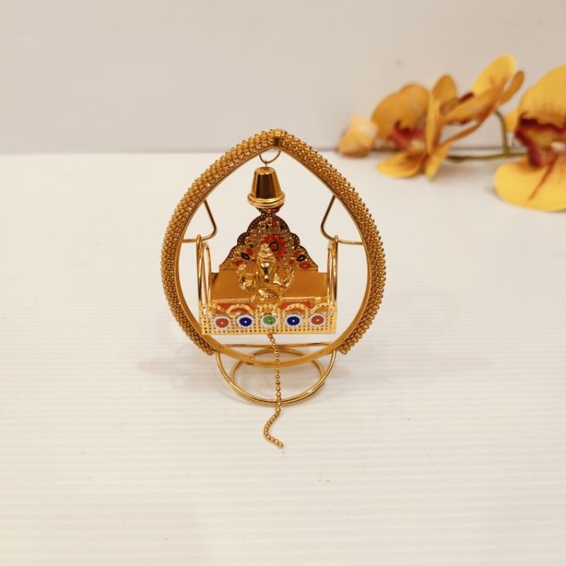 Mmt TRADERS Metal Krishna and ganesha Swinging Jhula แผงหน้าปัดรถยนต์ ...