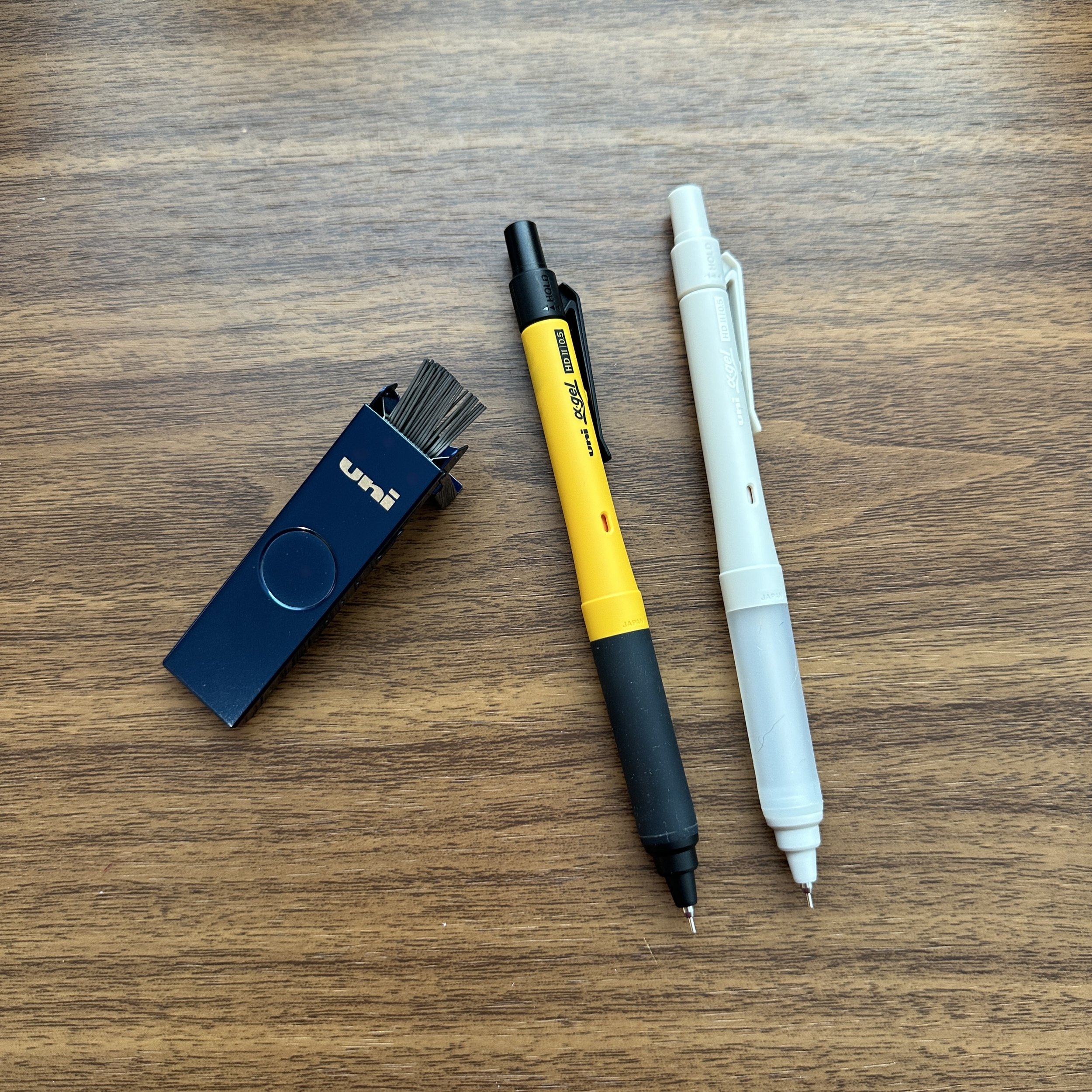 ดินสอกด Kuru Toga Switch Alpha Gel Automatic Lead Rotation (0.5mm) Uni ...