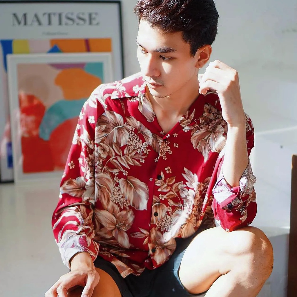 Red aloha จัดจ้านในย่านนี้ ด้วยเสื้อเชิ้ตฮาวายสีแดงลายดอกแบบ classic ...
