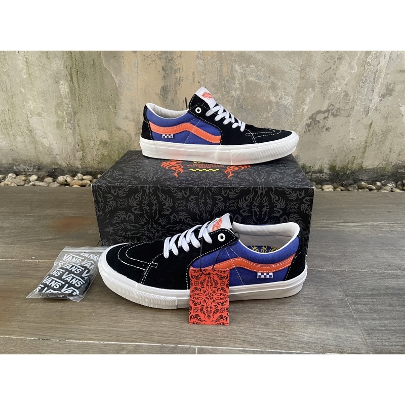 รองเท้าสเก็ตบอร์ด Vans Sk8-Low Dragon Flame Blue/Orange มือ 2 [ของแท้ ...