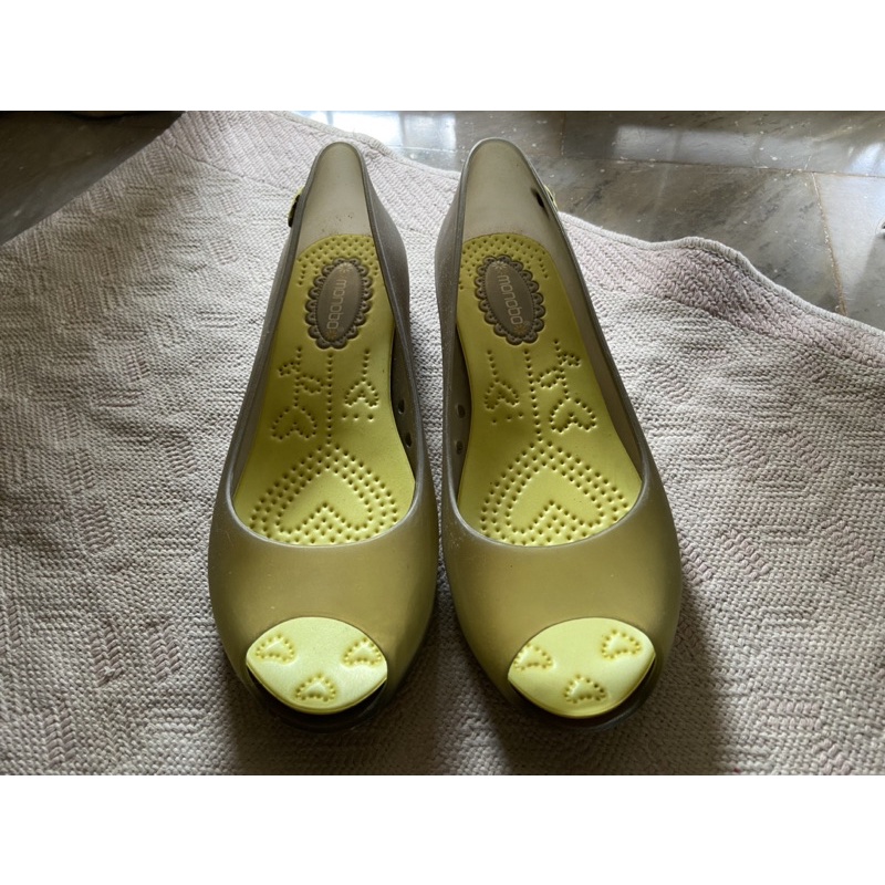 รองเท้า monobo เบอร์ 8 | Shopee Thailand