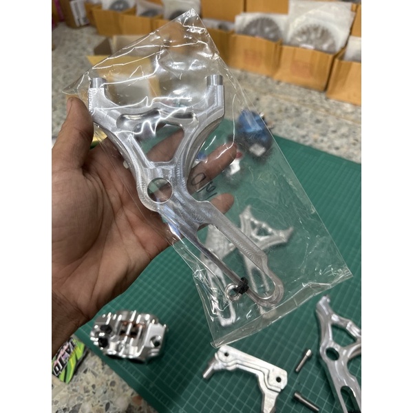 ขาปั้ม8.1 รถไฟฟ้าQ1 AJ e2ขาจับปั้มรถไฟฟ้า Q1 ขาปั้มรถไฟฟ้า ปั้ม8.1 ขา ...