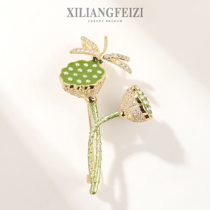 สไตล์ Pastoral Golden Green Lotus Pin เข็มกลัดขนาดเล็กสด Dragonfly พืช ...