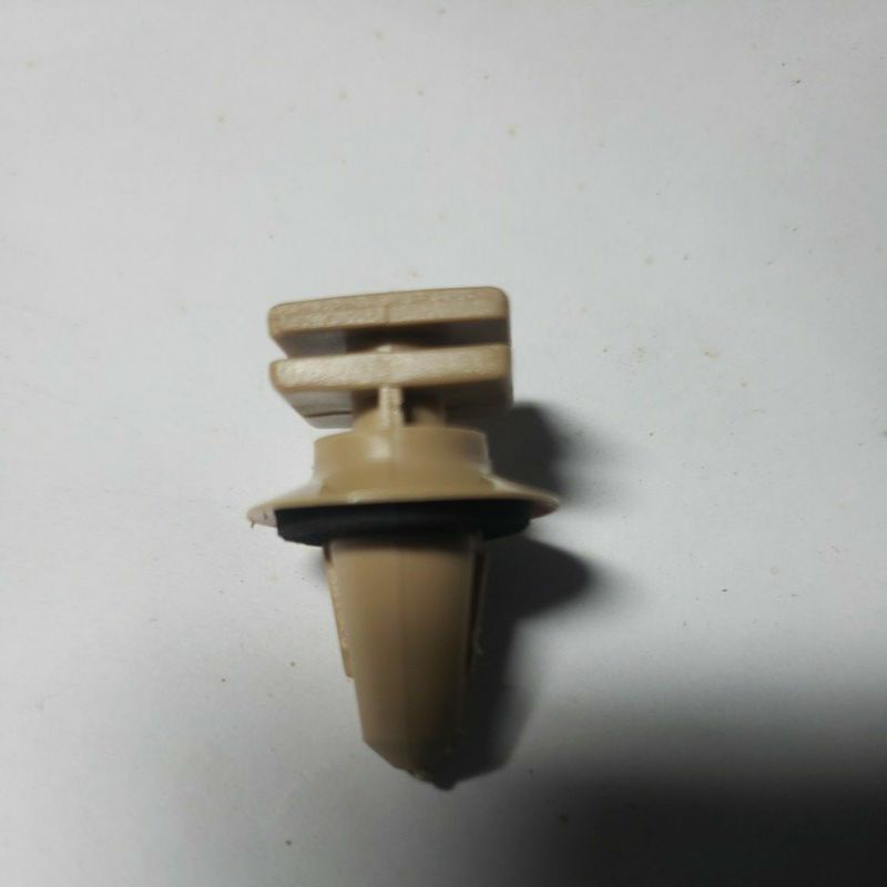 คลิป หมุดยึดกาบล่าง BMW E90 E60 F30 Extra 10pcs Car Interior Plastic ...