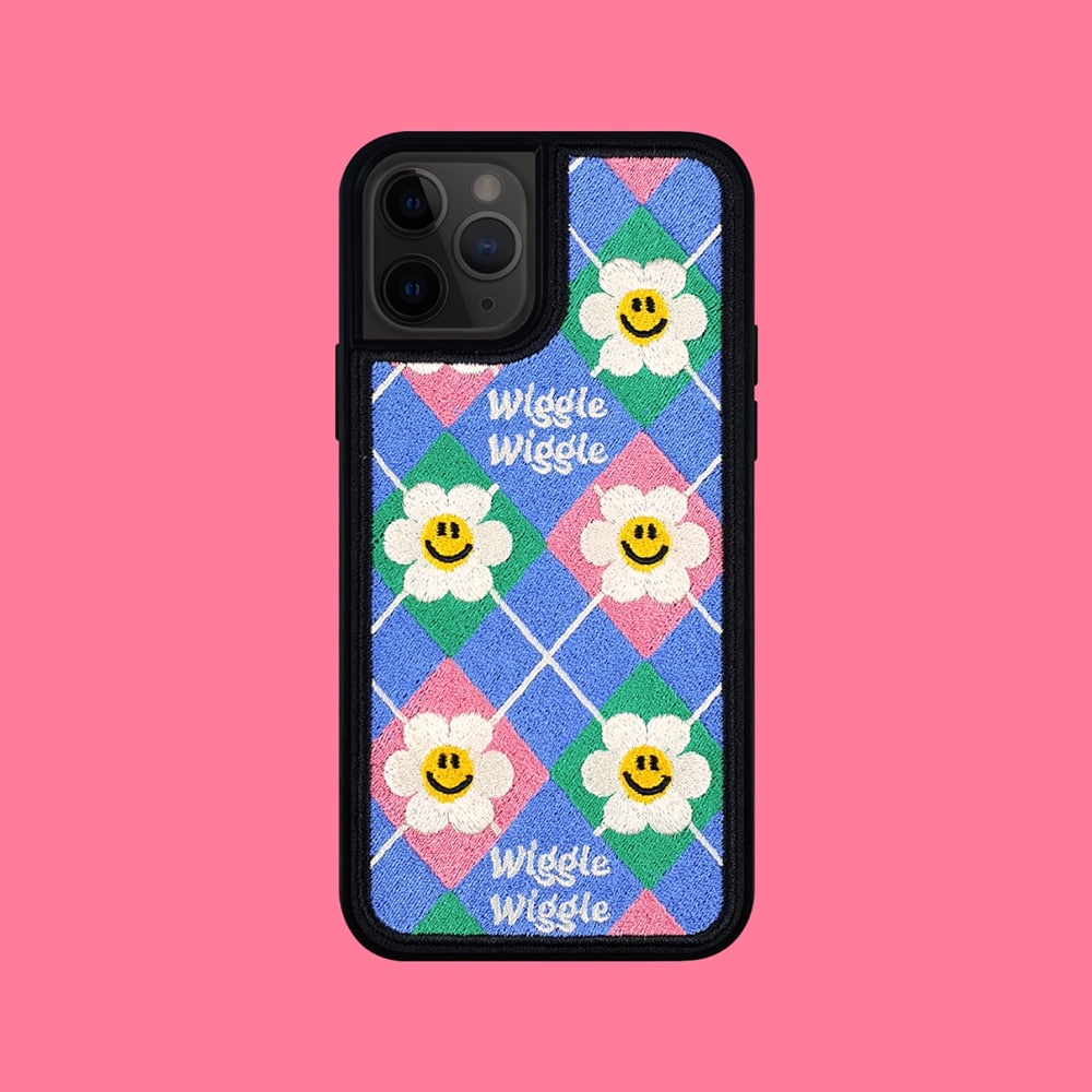 Wiggle Wiggle Case iPhone - Smile We Love Argyle (11/12/13) | Shopee ...