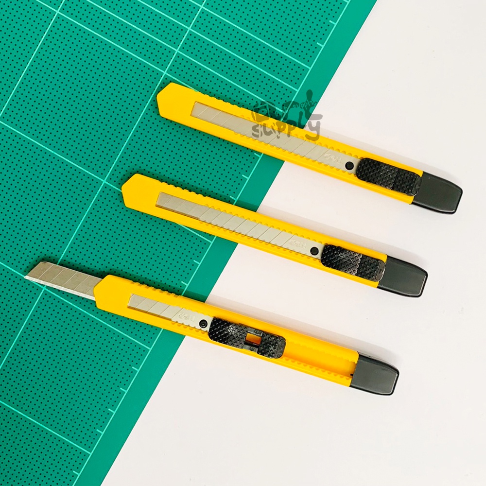 Cutter Deli 2051 คัตเตอร์สีเหลือง จำนวน 1 ชิ้น | Shopee Thailand
