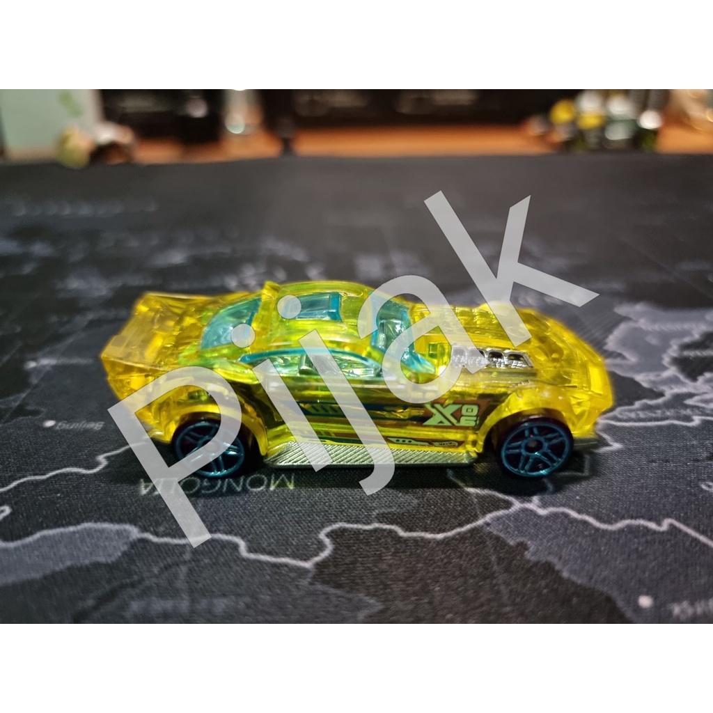 รถ Hot wheels รุ่น Gazella GT, DTY 12 และ Fast Fish | Shopee Thailand