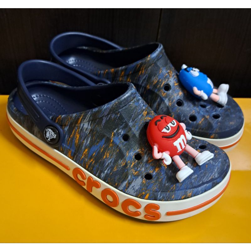 รองเท้าเด็กแบรนด์แท้มือสอง Crocs 19.5cm. สีกรมลายพราง | Shopee Thailand