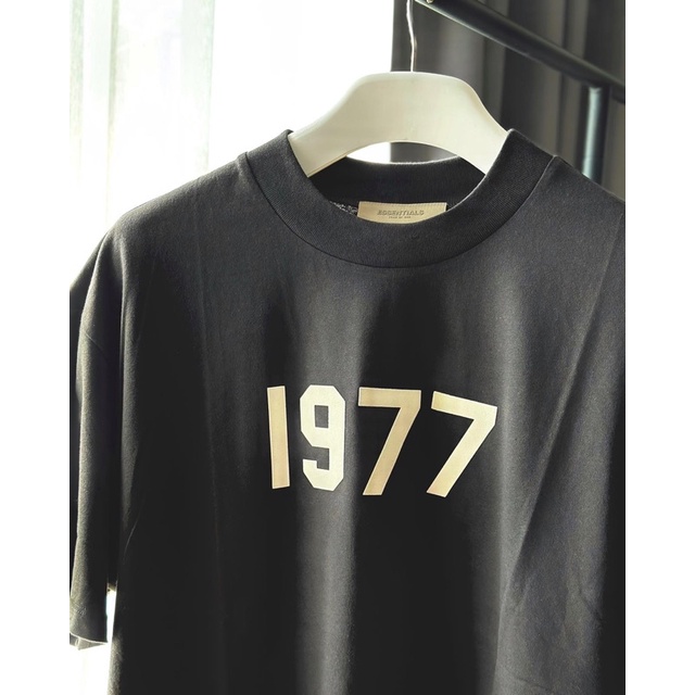 เสื้อ FOG Essentials Iron 1977 | Shopee Thailand