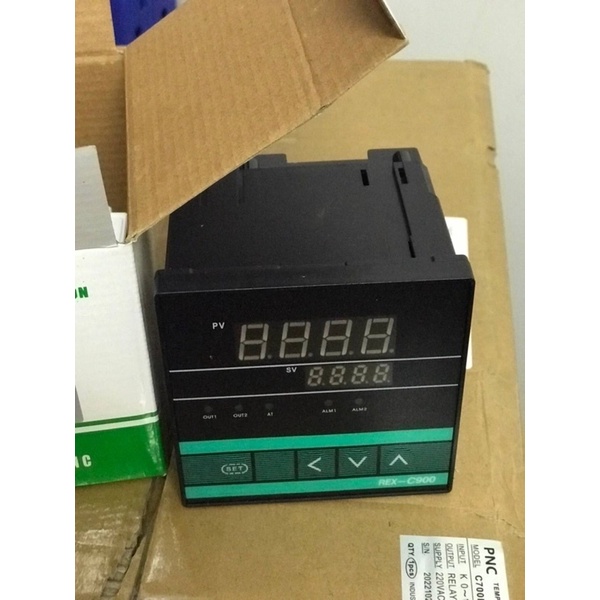 แทป์ม โชว์อุณหภูมิ MODEL C900 FK07-M"AN INPUT K 0〜1300"C OUTPUT RELAY ...