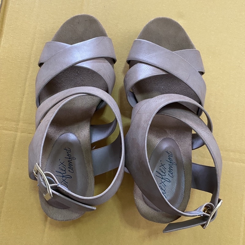 รองเท้าส้นสูง Dexflex Comfort Payless มือสอง | Shopee Thailand