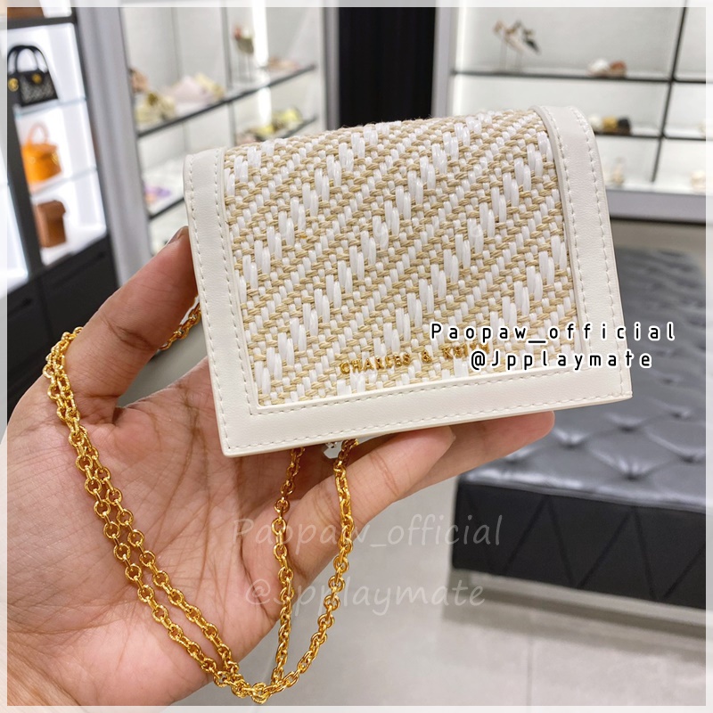 กระเป๋าสตางค์ Charles & Keith รุ่น Snap Button Mini Short Wallet : CK6 ...