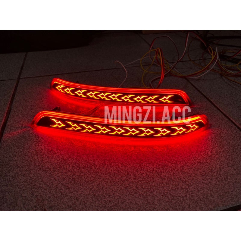 Mata Innova REBORN 2016 2018 2020 2022 Cat Eye Reflector BUMPER Light ...