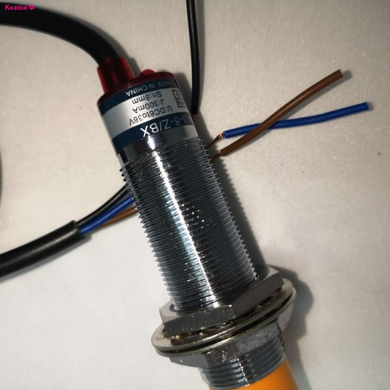 จัดส่งทันทีLJ18A3-8-Z/BX ,LJ18A3-8-Z/BY เซ็นเซอร์โลหะ3สาย เกลียว18 มิล ระยะตรวจจับ8มิลลิเมตร NPN ...