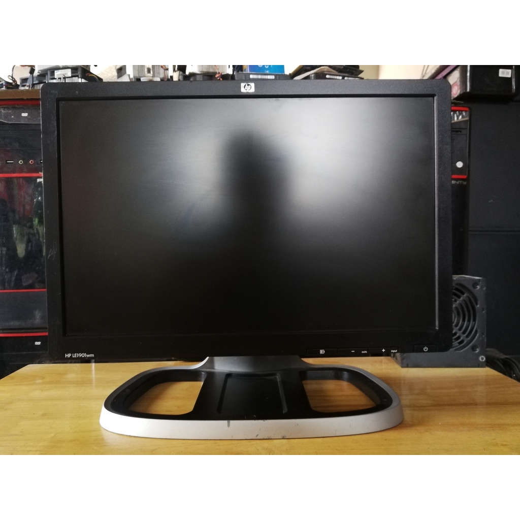 จอคอม HP LE1901wm 19-inch Widescreen LCD Monitor ปรับสูงต่ำได้ | Shopee ...