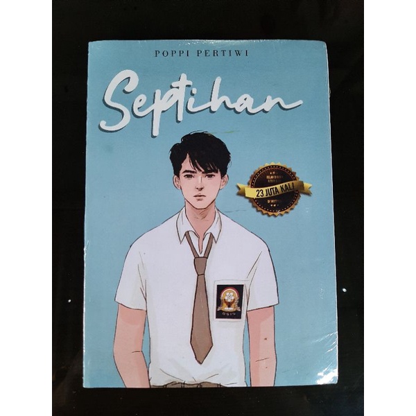 หนังสือนิสัยนิสัยปรมาณู + ปรัชญาระเบียง + ไม่เหมือนจริง + เรื่องราวเล่า ...