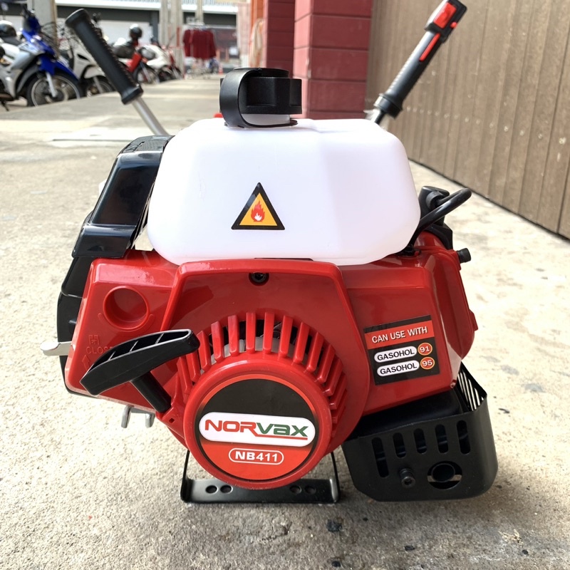 เครื่องตัดหญ้าสะพายข้าง NORVAX รุ่น NB411 (2 จังหวะ) อุปกรณ์พร้อมใช้งาน เครื่องตัดหญ้า NB411 ใบ ...