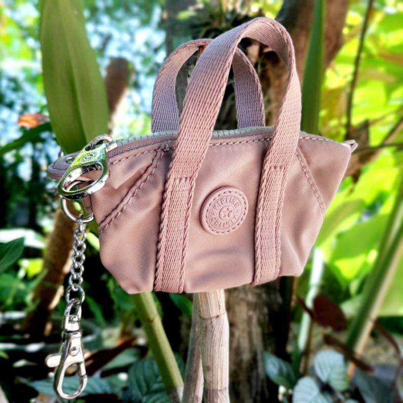 กระเป๋าพวงกุญแจใส่เหรียญ Kipling Mini Art keychain @ Clean blush pink ...
