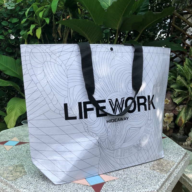 พร้อมส่ง🥳กระเป๋าLifework HideAwayของแท้แน่นอน 100% | Shopee Thailand