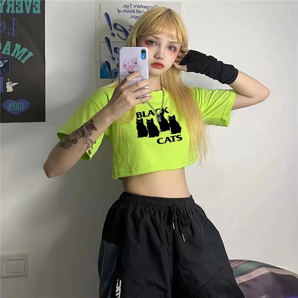 เสื้อยืดแขนสั้นเอวลอย เสื้อครอปพิมพ์ลาย | Shopee Thailand