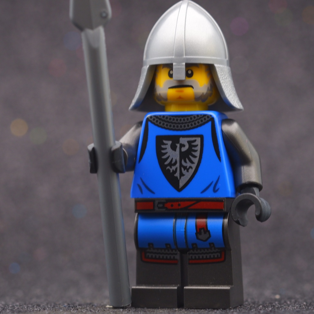 LEGO Black Falcon Knight - Castle & Kingdom | Shopee Thailand