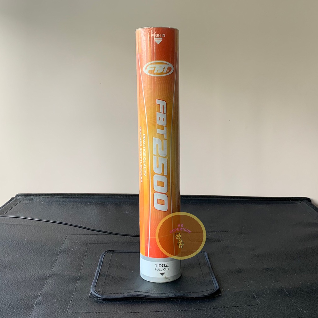 FBT ลูกแบต ลูกขนไก่ ลูกแบดมินตัน จุกก๊อก 1 หลอด ขนาด12ลูก ลูกขนไก่ FBT 2500 2200 | Shopee Thailand