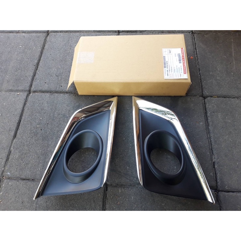 ฝาครอบสปอตไลท์Nissan sylphy sportsversion B17 อะไหล่แท้ ราคาข้างละ ...