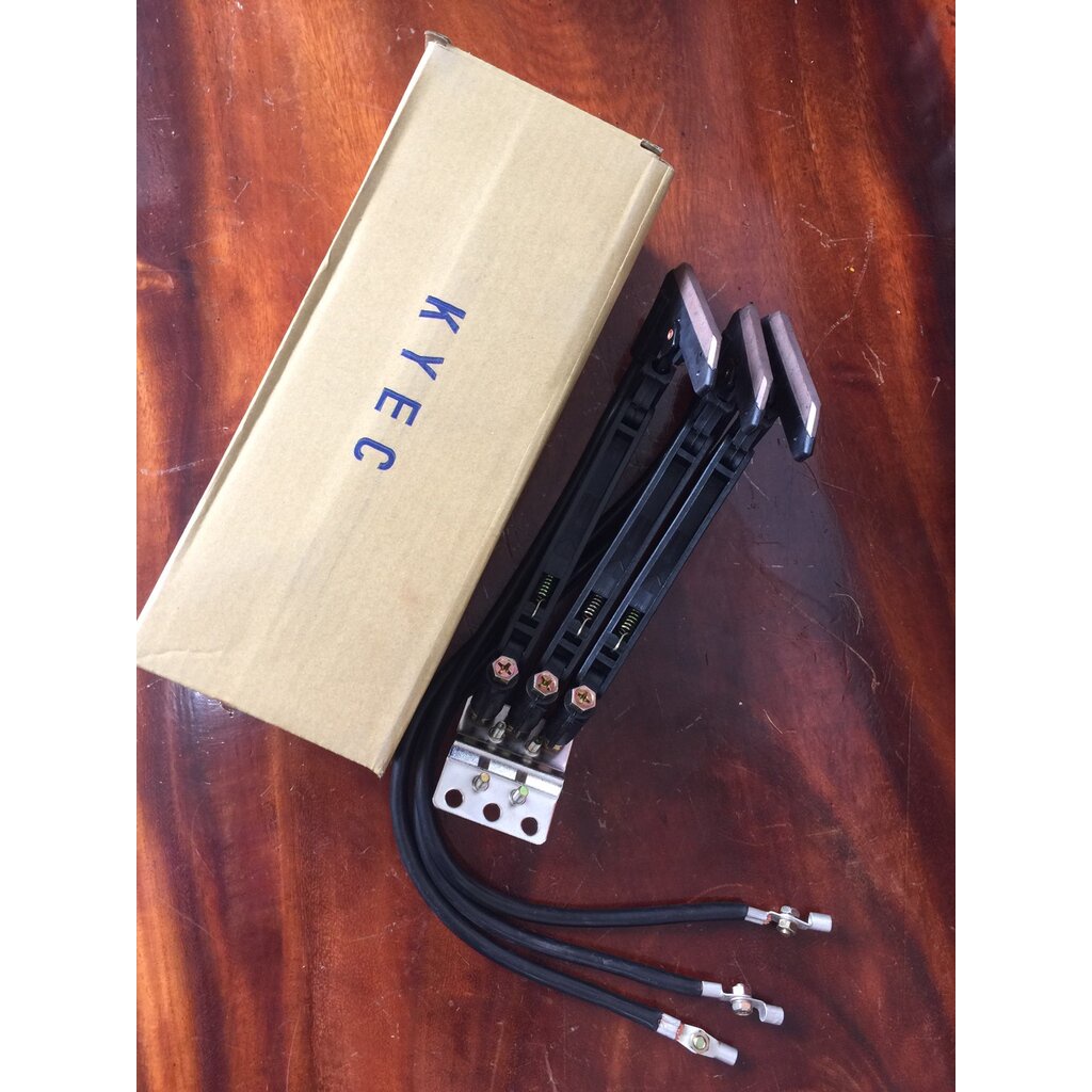 ชุดคอลเลคเตอร์อาร์มสำหรับรางไฮโทริว 3 P 30 A ยี่ห้อ KYEC | Shopee Thailand