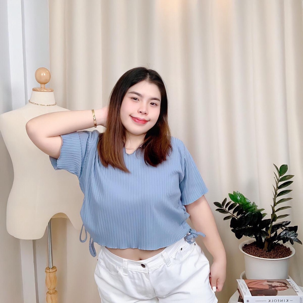 Sassy Top รุ่นคอเรียวสวย | Shopee Thailand