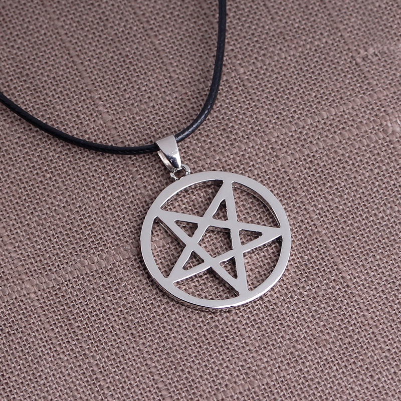 สร้อยคอบัตเลอร์สีดํา Pentacle Pentagram จี้ Lucifer Satan ป้ายโลโก้ ...