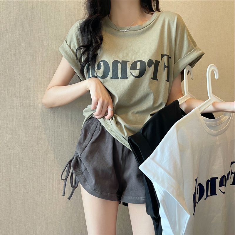 【WANG JIAO ZHAN】 เสื้อยืดแขนสั้นพิมพ์ลายตัวอักษรสไตล์เกาหลีหลวมและทัน ...