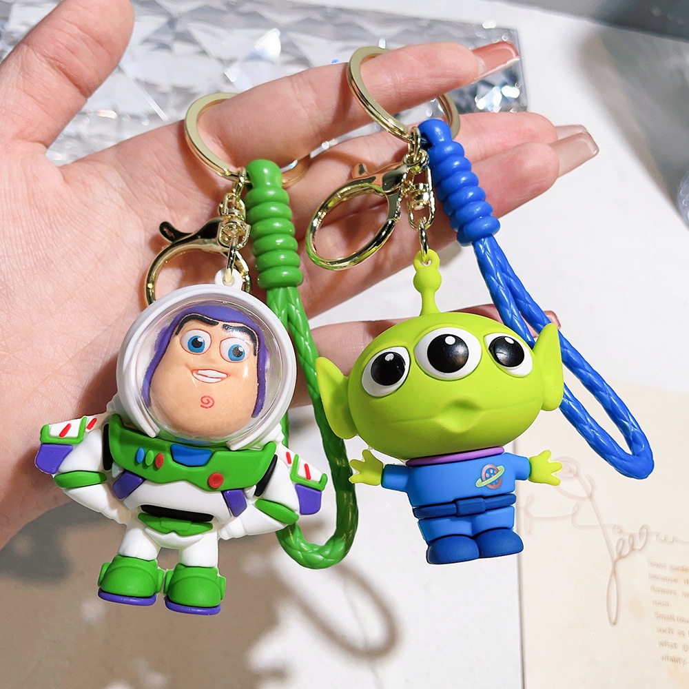 พวงกุญแจรถยนต์ จี้ตุ๊กตา Toy Story Woody Buzz Lightyear Strawberry Bear ...