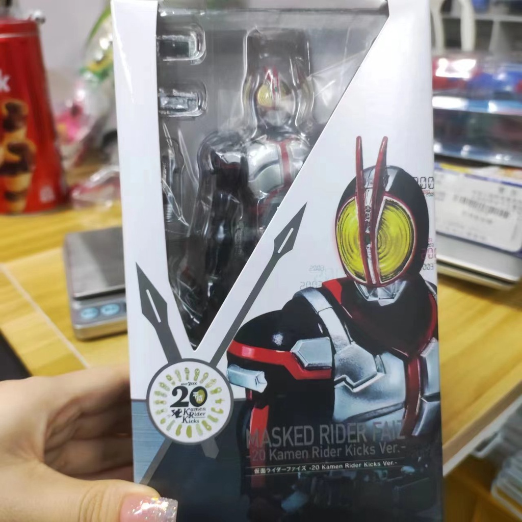 Shfiguarts โมเดลฟิกเกอร์ Shin Kamen Rider Geats Shf Masked Rider 1 Fang ...