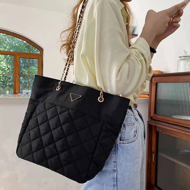 SWOAN miss bag fashion กระเป๋าสพายข้างแฟชั่นมาใหม่ รุ่น bag | Shopee ...