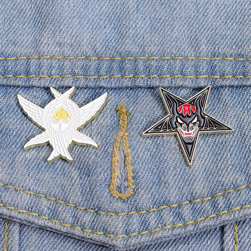 อะนิเมะ Pentagram เข็มกลัด Devil and Angel Pins Evil and Justice Lapel ...