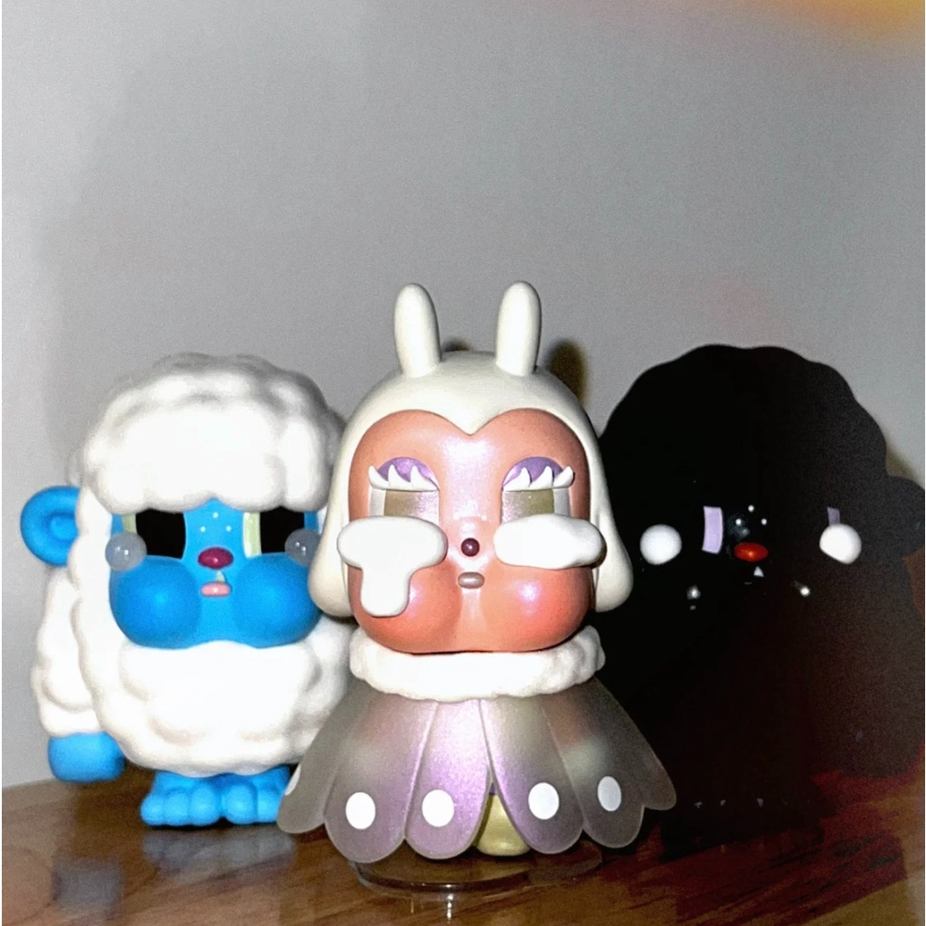 【ของแท้】POPMART Crybaby ชุดกล่องสุ่ม ตุ๊กตาฟิกเกอร์ Monster Tears ...