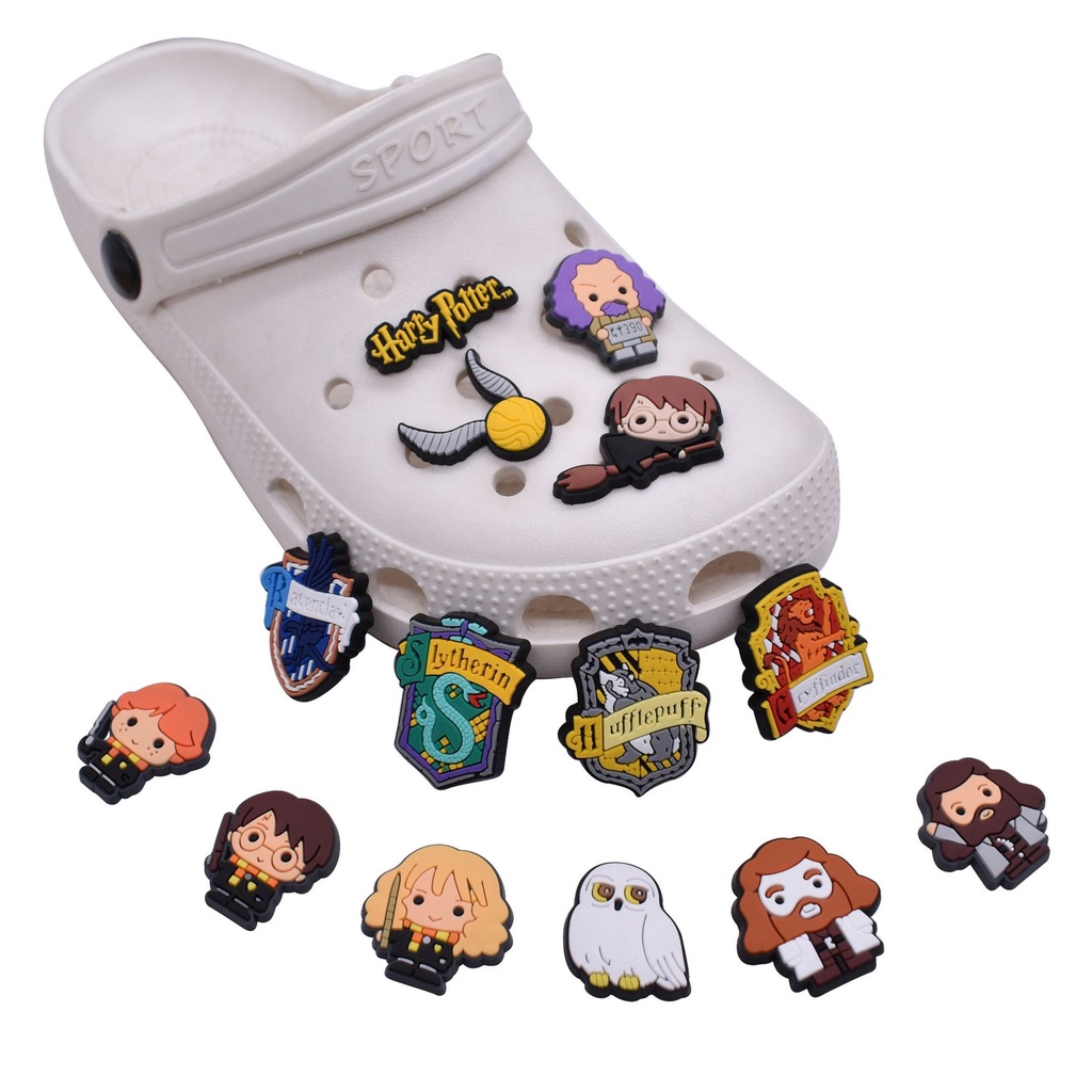 การ์ตูน Slytherin การออกแบบ jibits Charm Hufflepuff ออกแบบตกแต่ง Pin ...