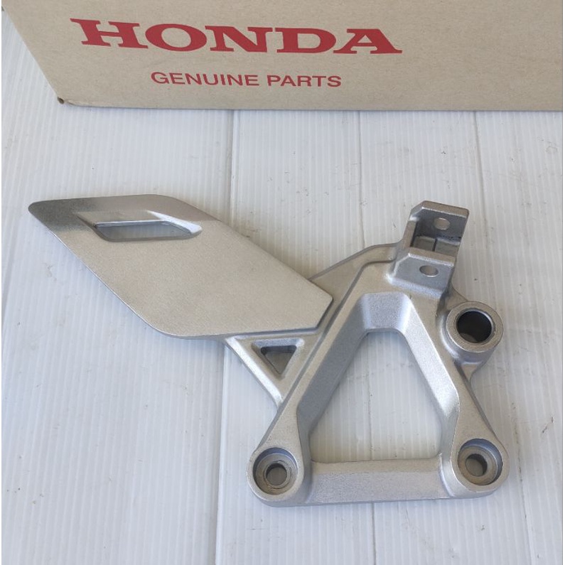 50700-KPP-T00ขายึดพักเท้าด้ายซ้ายHONDA CBR150Rรุ่นหัวฉีด ปี2011-2017,1 ...