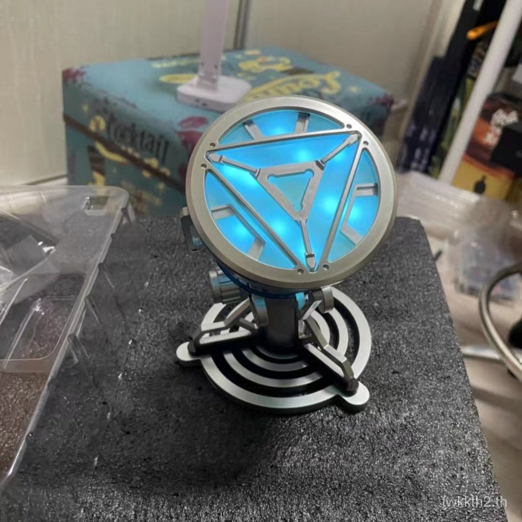 โมเดลฟิกเกอร์ Marvel Iron Man Tony Stark MK6 Ark Reactor 1: 1 พร้อม ...