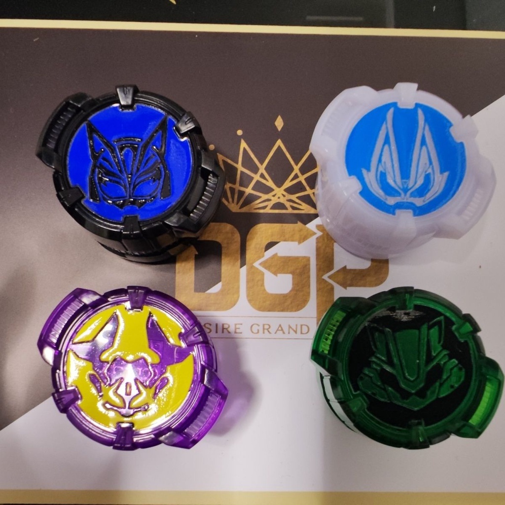 Kamen Rider Extreme Fox geats Core id Overlord buff Frenzy Gold Zombie ...