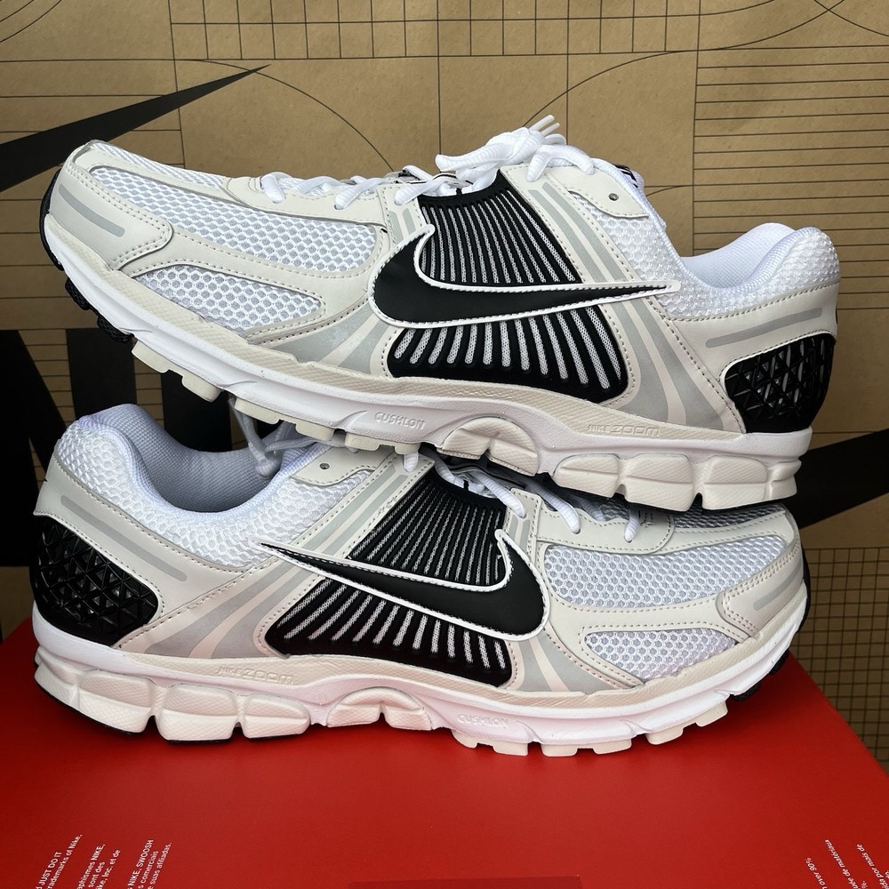 ใหม่ Nike Zoom Vomero 5 NBY White Black Platinum Tint FB9149-101 Mens ...