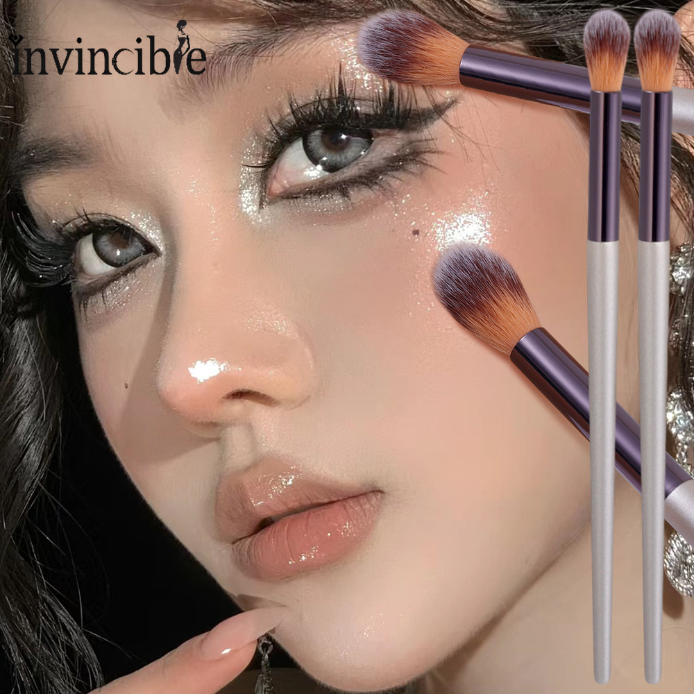 Supersoft Flame Nose Shadow Highlights Brush - Multifunctional Smudge ...