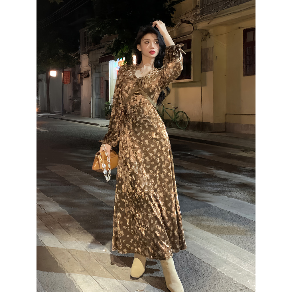 ฤดูใบไม้ร่วงฤดูหนาวใหม่ย้อนยุคดอกไม้ผู้หญิงคอวีเก๋เอวชุดหยิก 250102 | Shopee Thailand