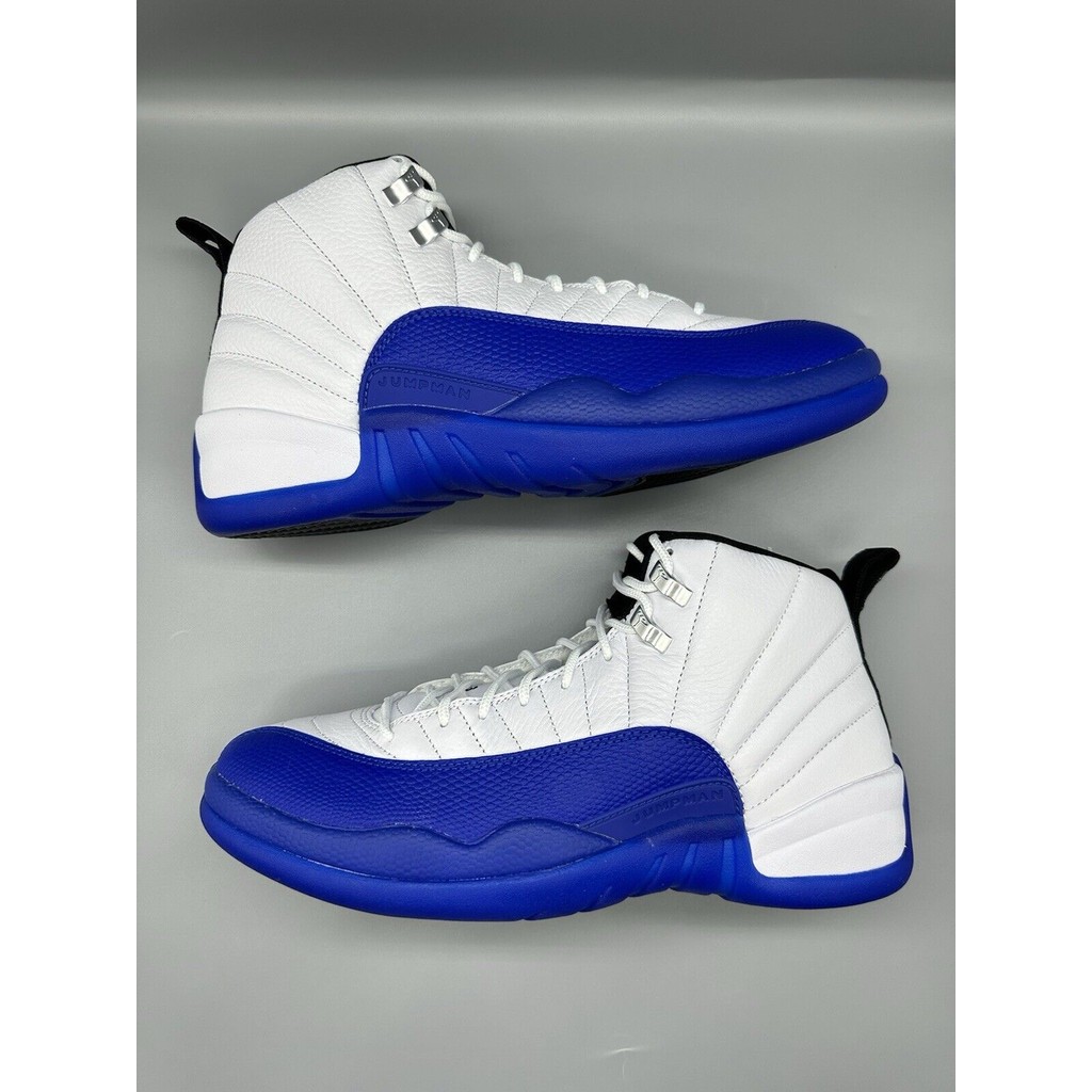 Nike AIR JORDAN 12 เกม ROYAL BLUEBERRY 153265-140 สีขาวสีดํา GS IN HAND ...